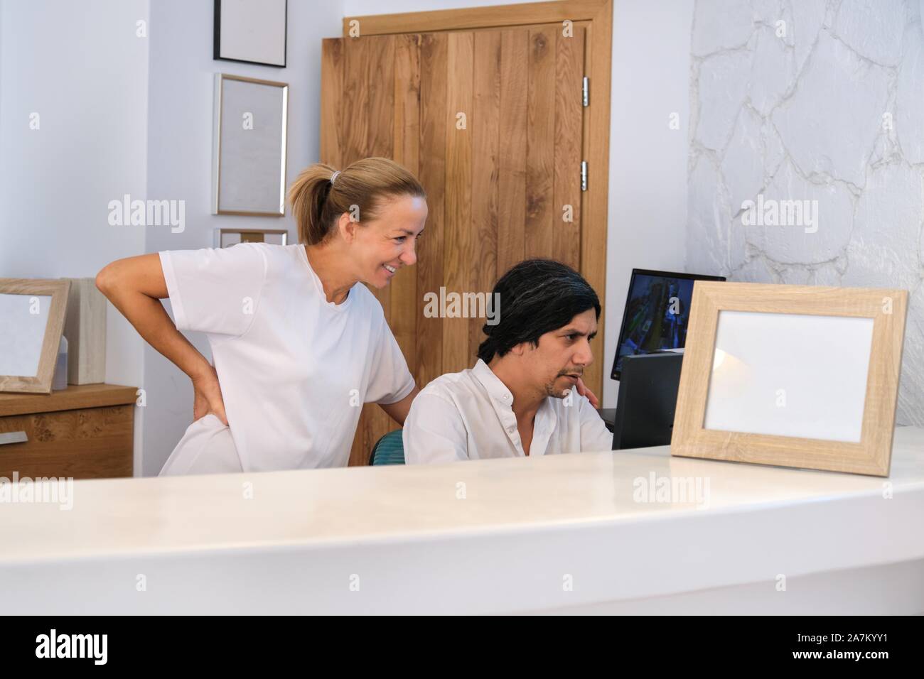 Front reservation reception desk counter hi-res stock photography and images - Alamy