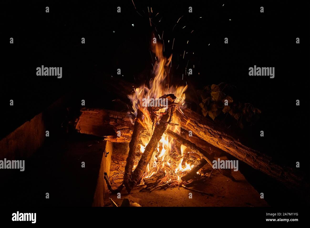 Camp Fire Flames Stock Photo - Alamy