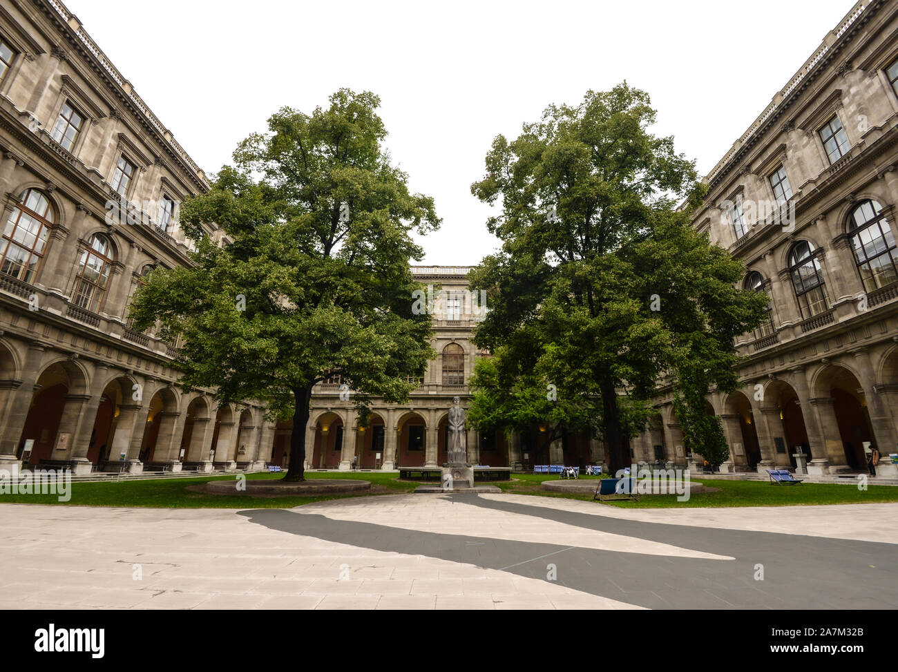 University of vienna hi-res stock photography and images - Alamy