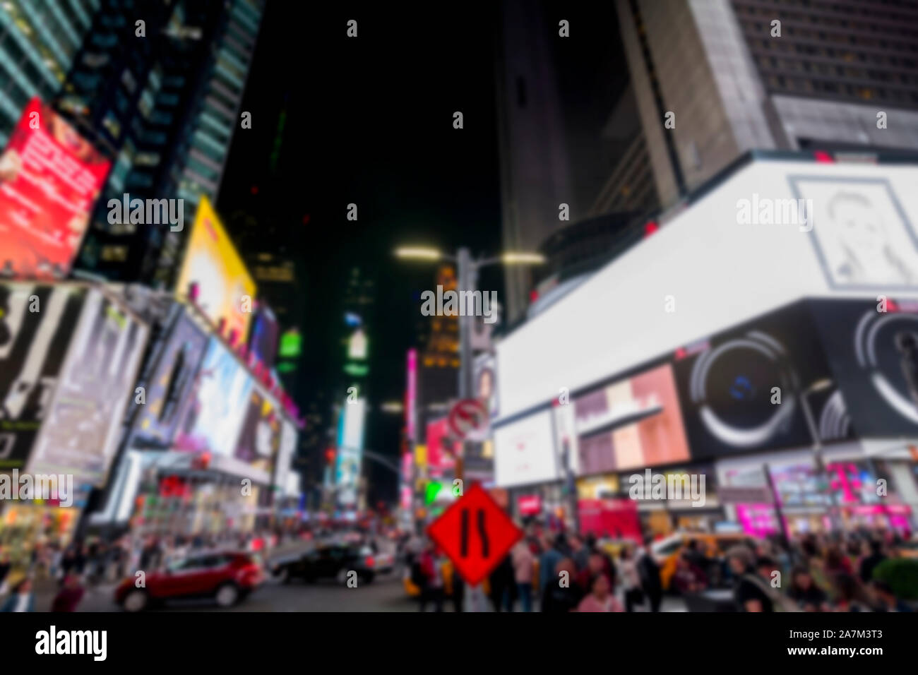 Times square new york crowd blur hi-res stock photography and images ...