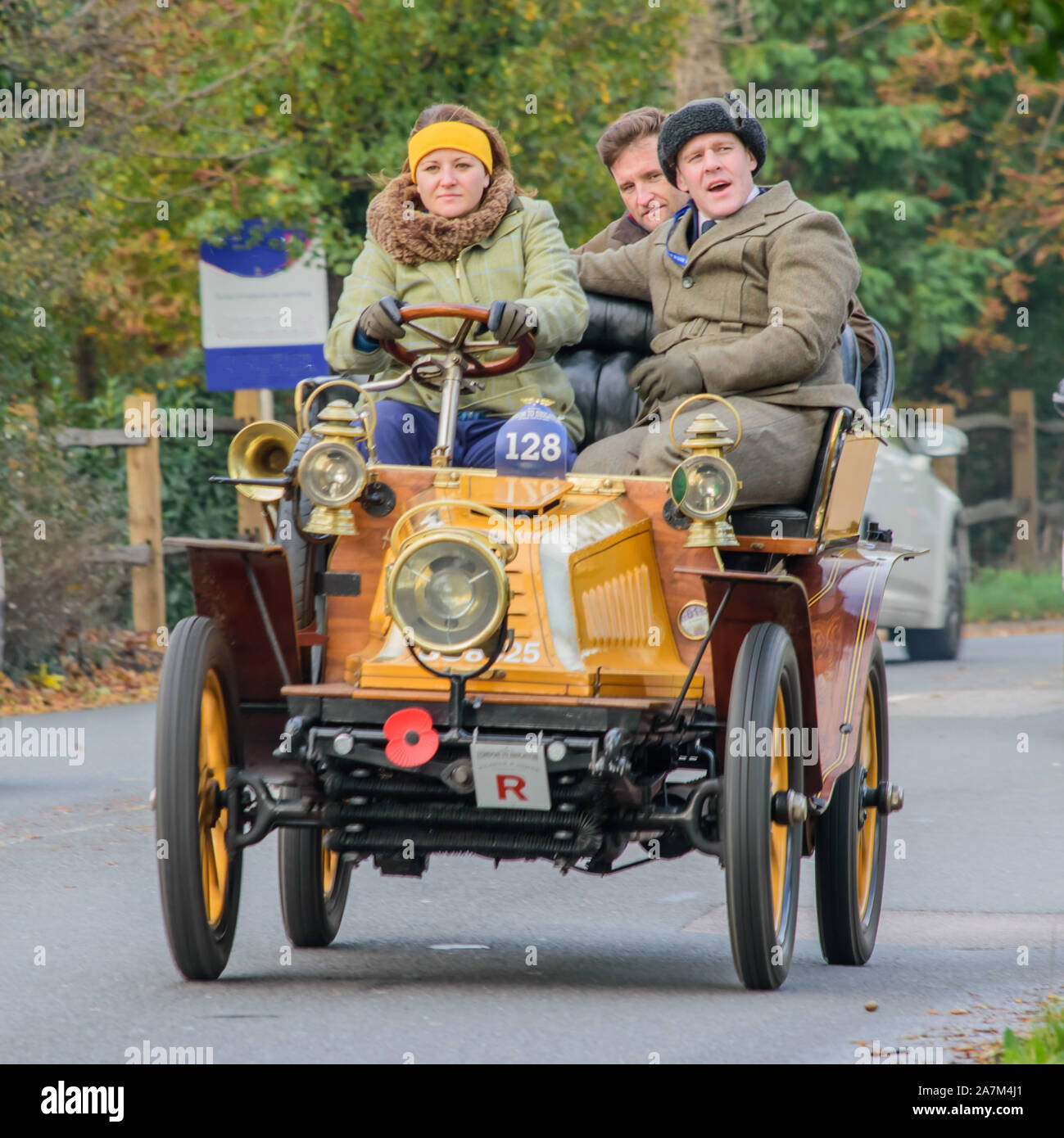 London to brighton veteran car rally hi-res stock photography and ...