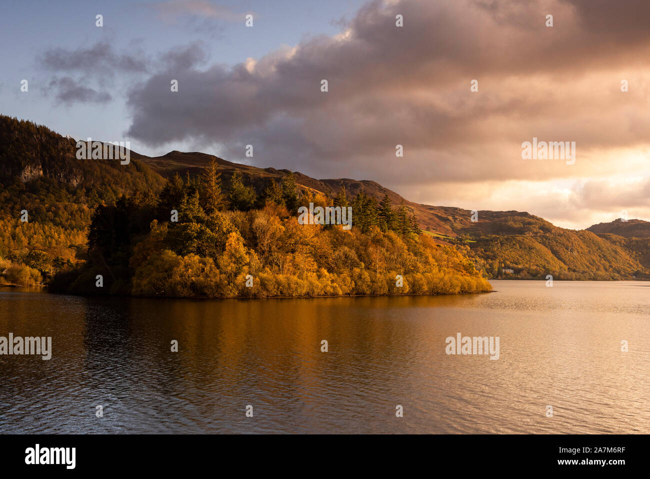 Sunset at Derwentwater in the Lake District, Cumbria England UK Stock ...