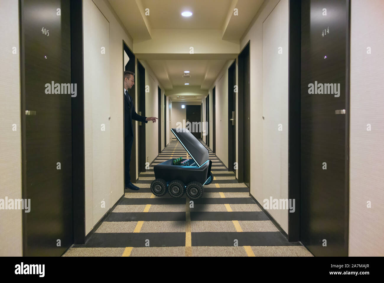 smart hotel in hospitality industry 4.0 technology concept, robot ...