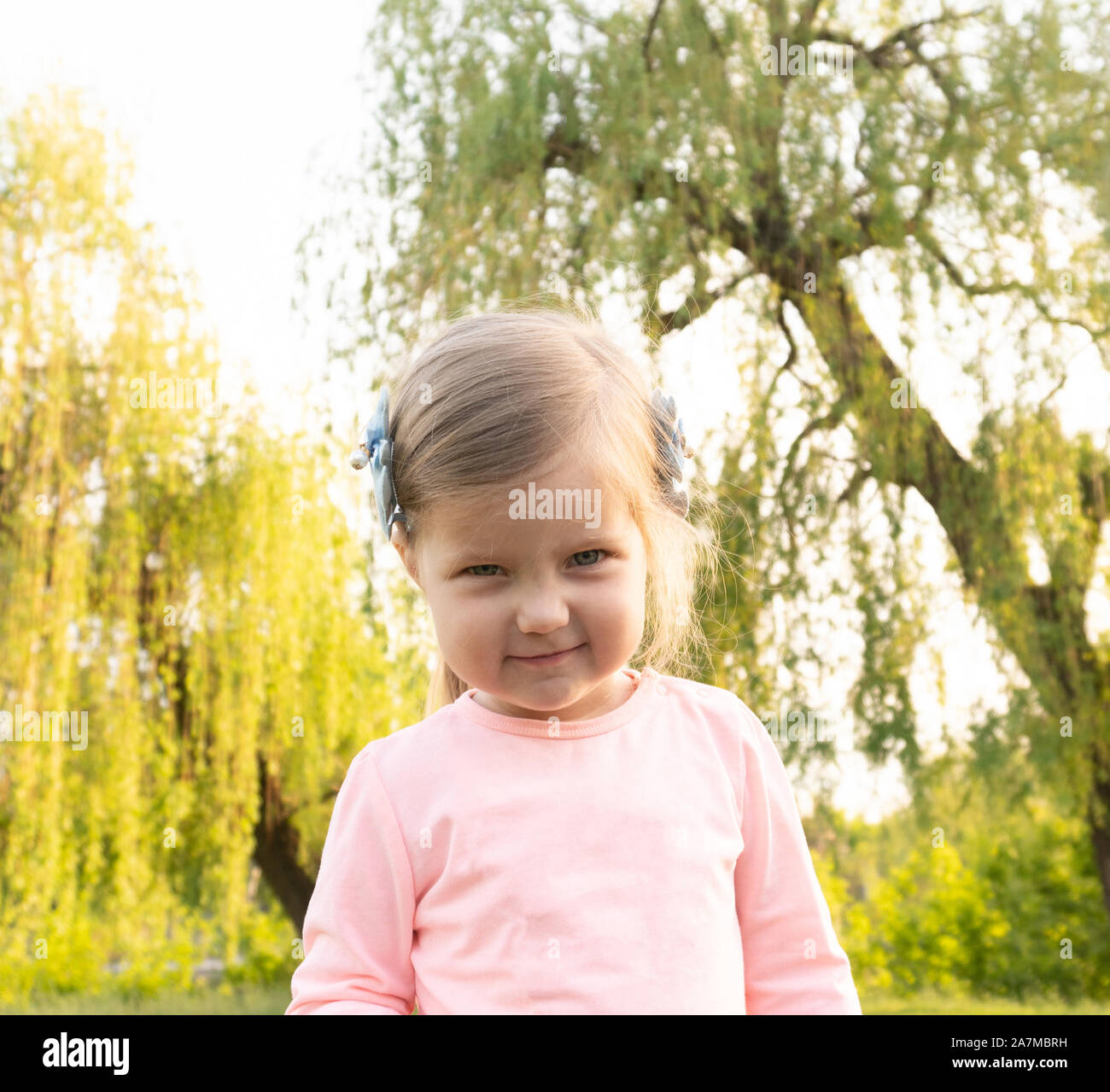 Child angry outside hi-res stock photography and images - Alamy