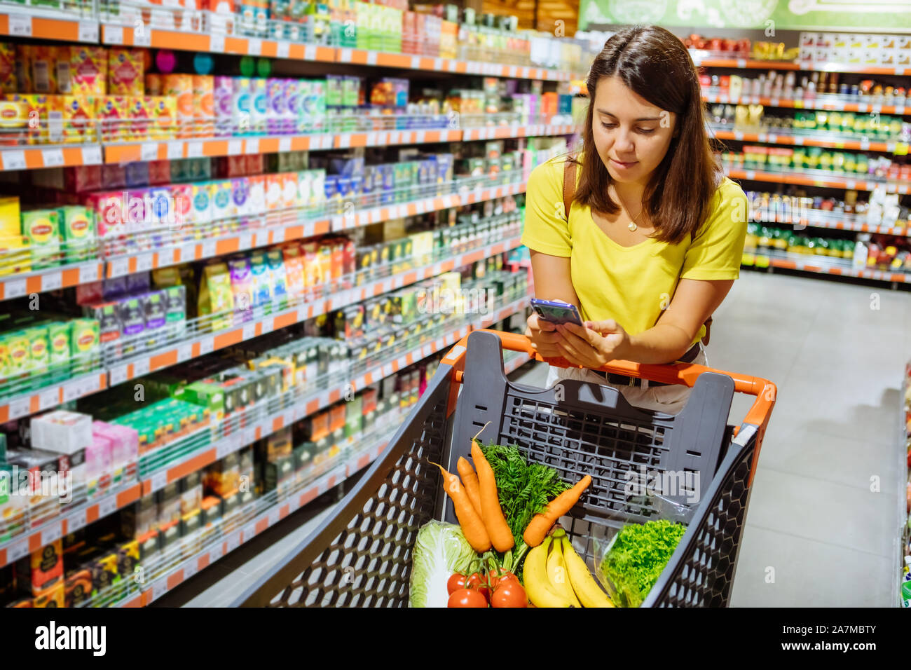 Grocery list fruits and vegetables hi-res stock photography and images ...