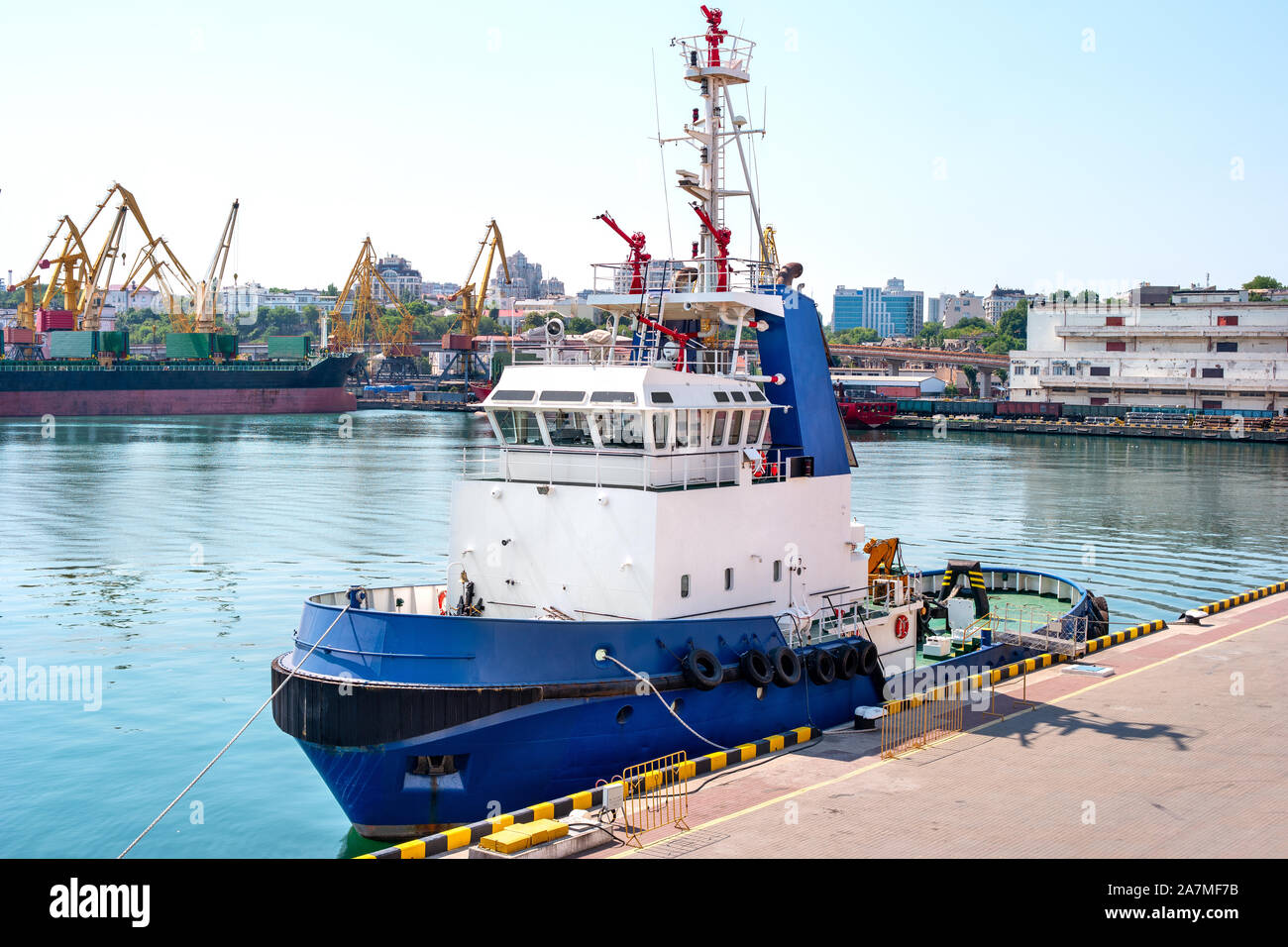 Ship Stands High Resolution Stock Photography and Images - Alamy