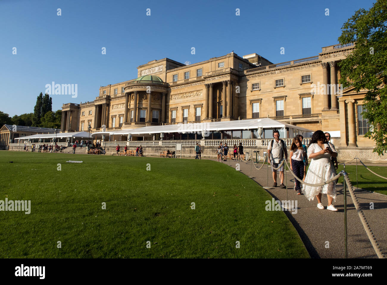 Rear of Buckingham Palace General View GV, London Stock Photo - Alamy