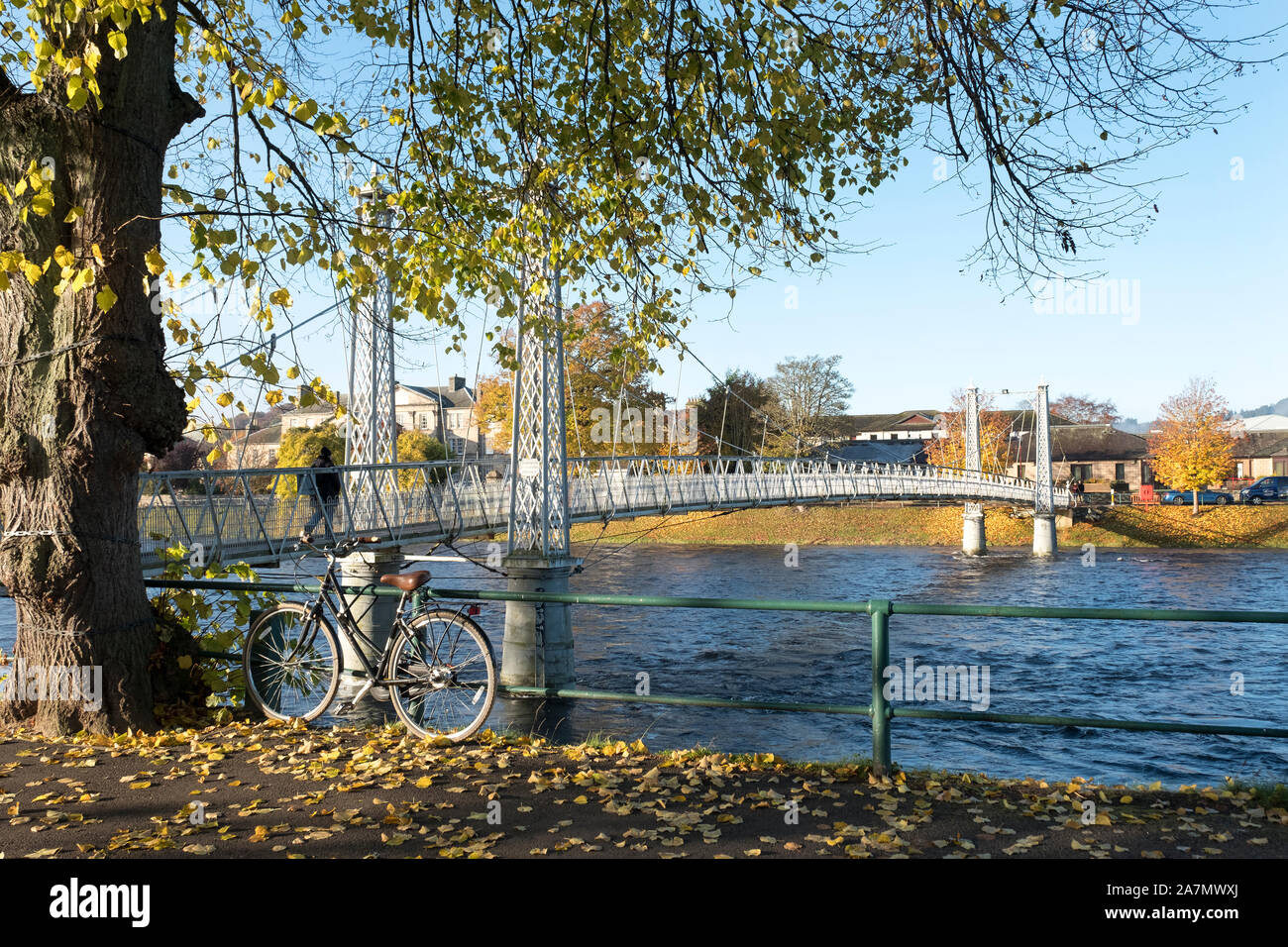 Infirmary Bridge, suspension footbridge bridge that spans the River ...