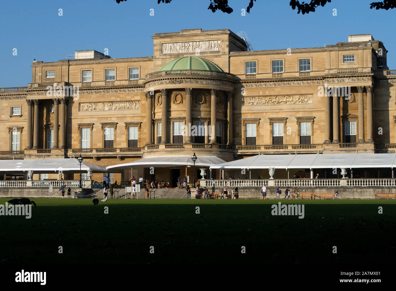 Rear of Buckingham Palace General View GV, London Stock Photo - Alamy