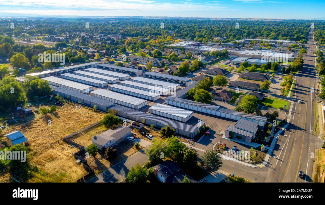 Metal buildings hi-res stock photography and images - Alamy