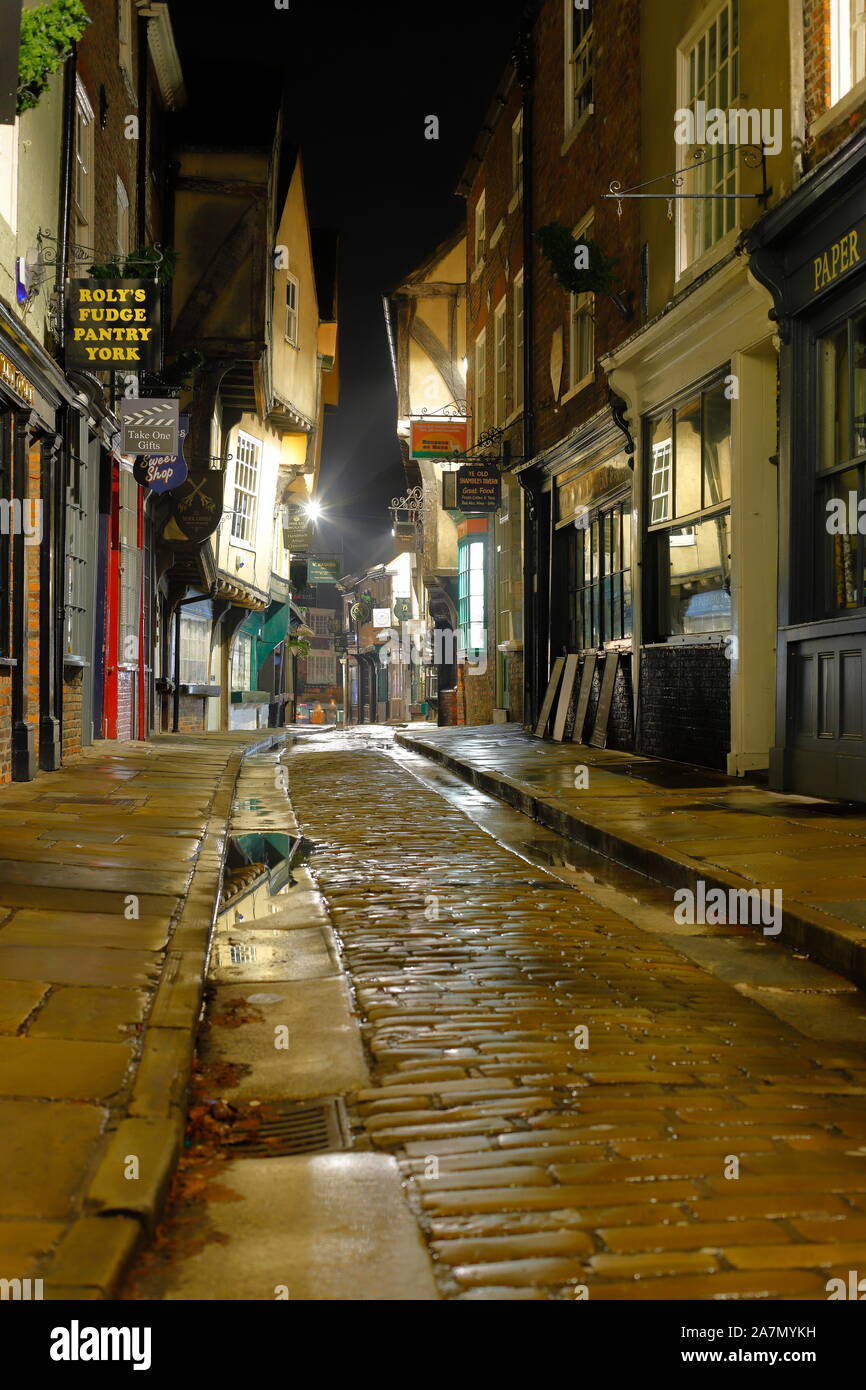 The Shambles at night in the city of York Stock Photo - Alamy