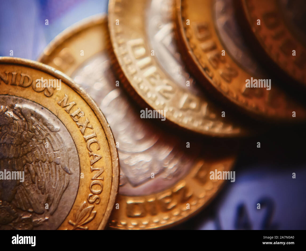 10 pesos mexicanos hi-res stock photography and images - Alamy