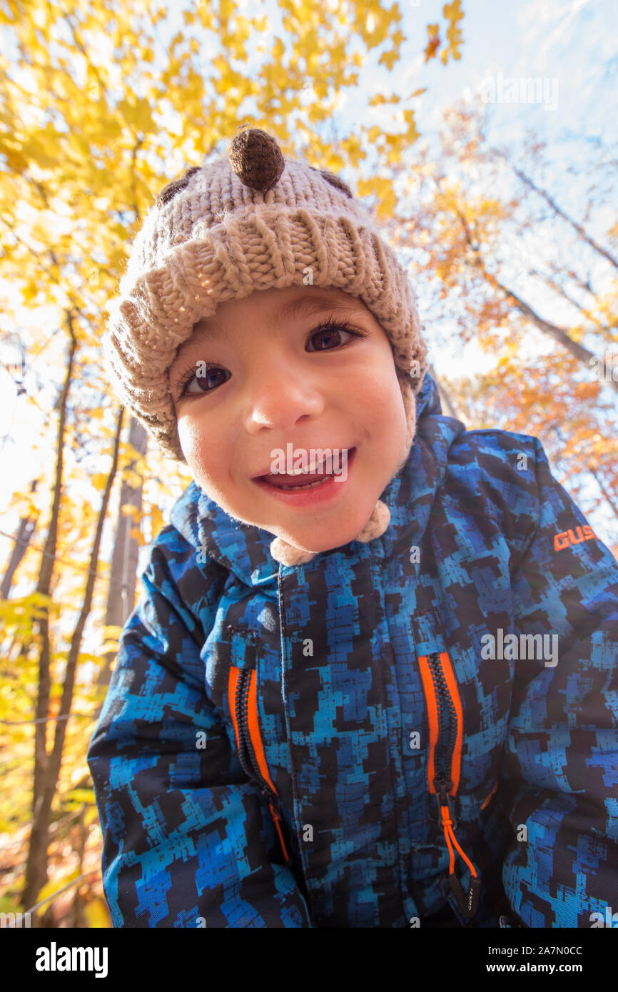 Cute little boy in autumn Stock Photo - Alamy