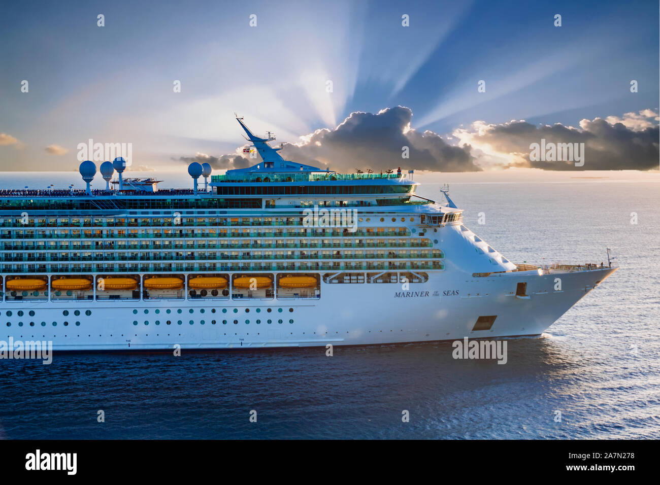 Mariner into the Sun Stock Photo - Alamy