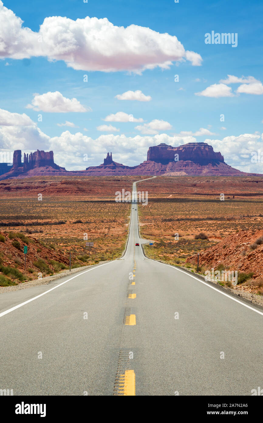 Scenic road Route 163 to Monument Valley National Park (Arizona, Utah ...