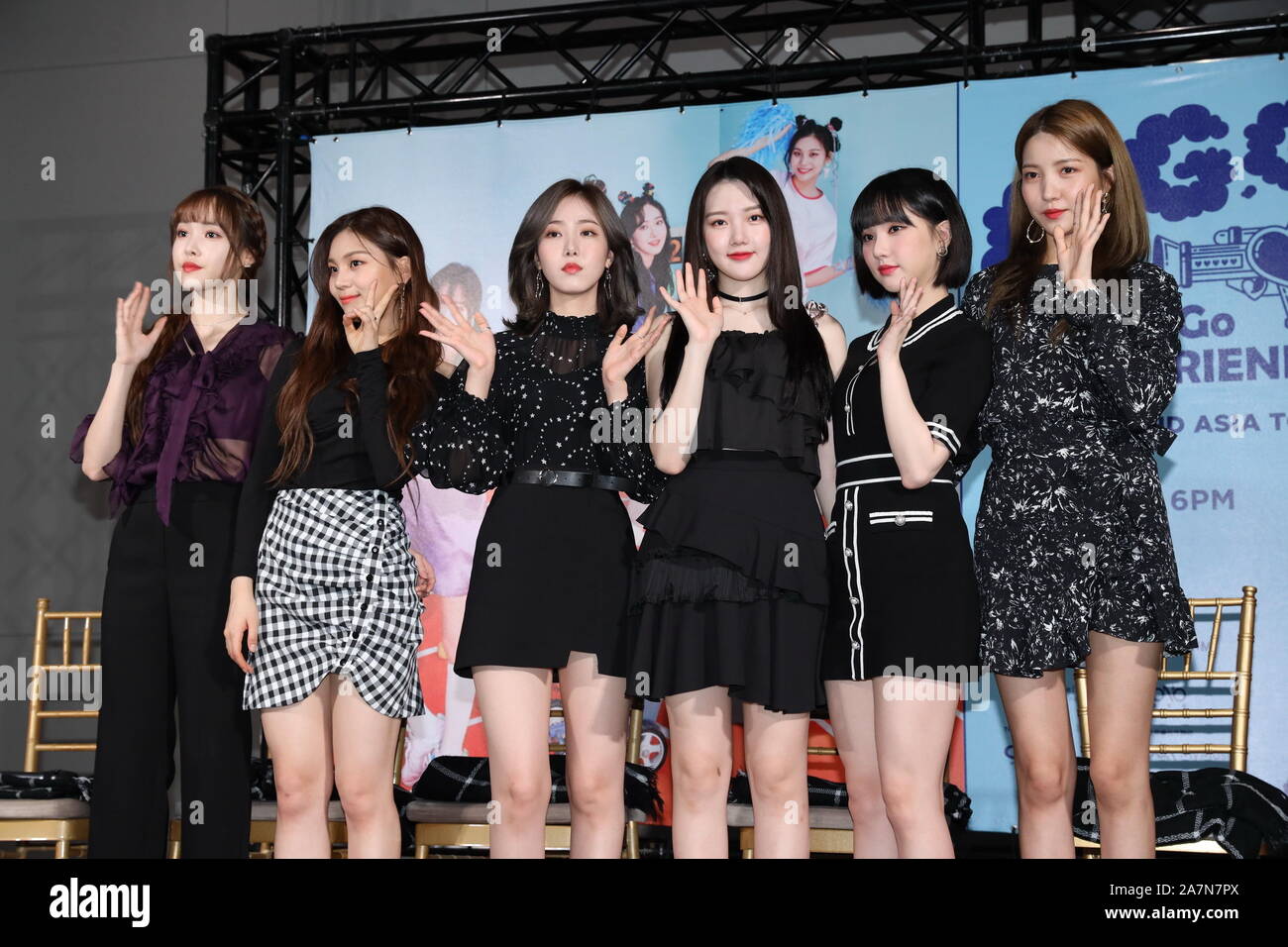 South Korean girl group GFriend shows up in Taipei for Asia tour ...