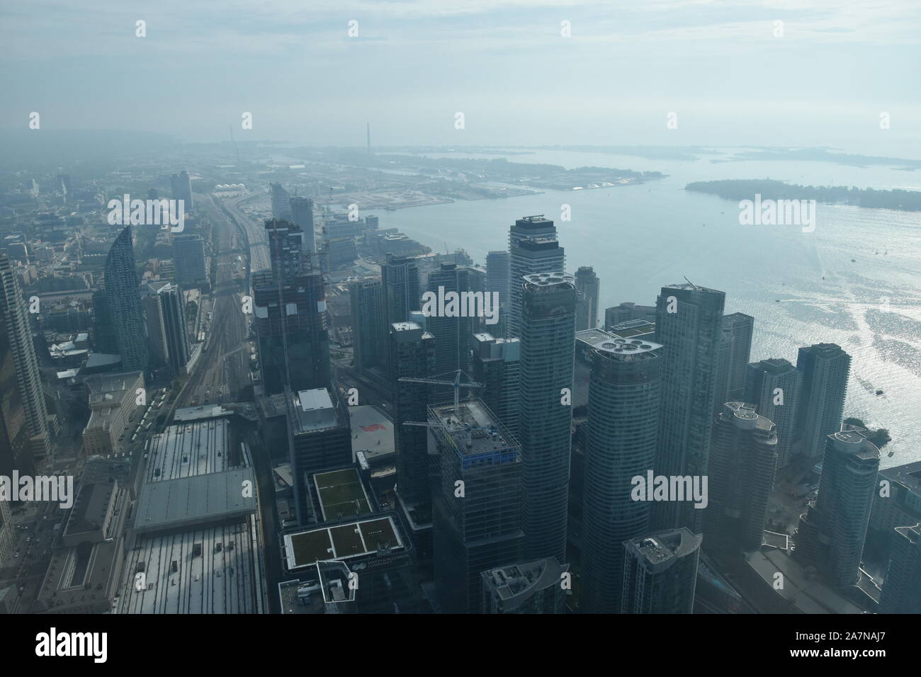 Glass floor cn tower hi-res stock photography and images - Alamy