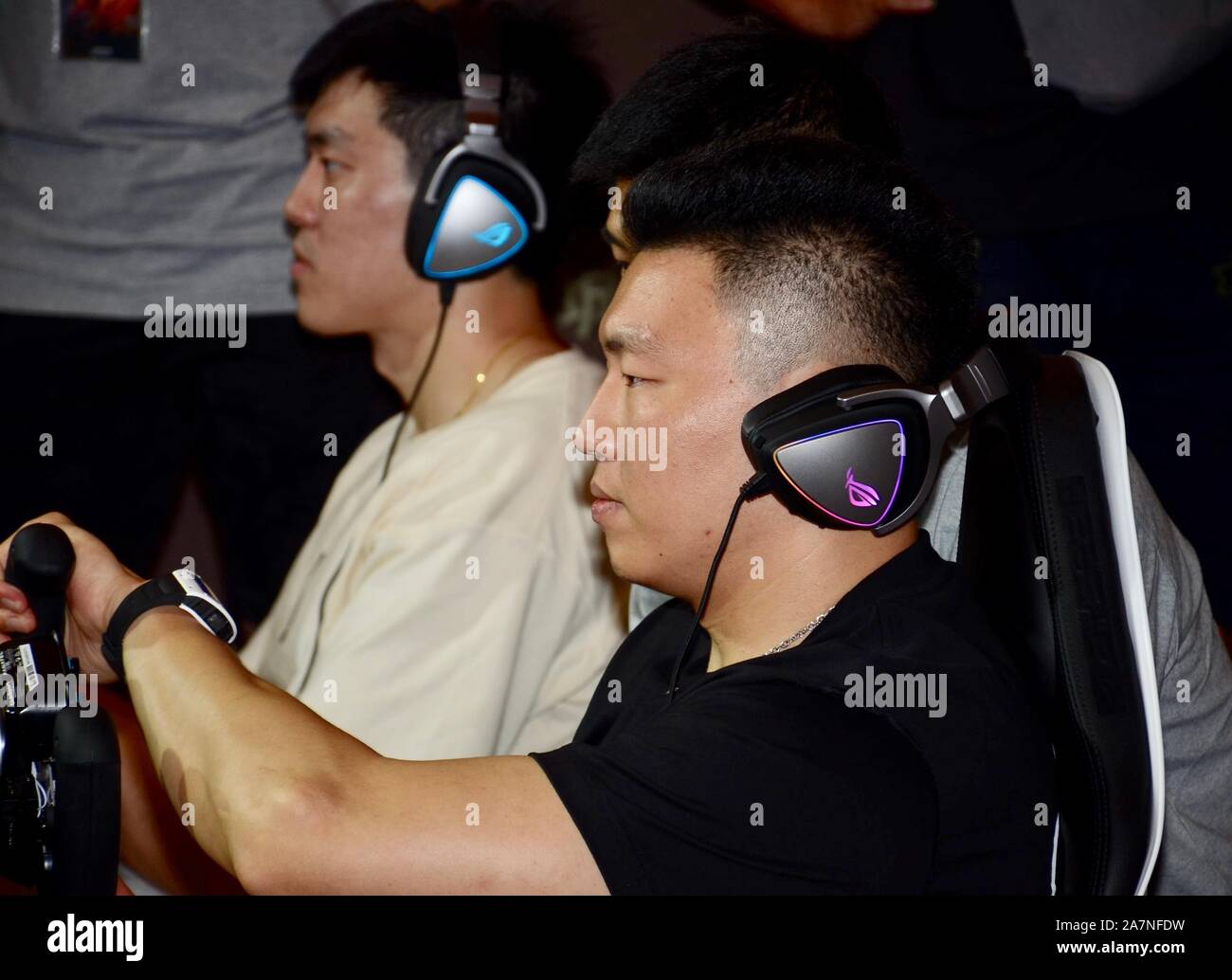 F1 esports series hi-res stock photography and images - Alamy