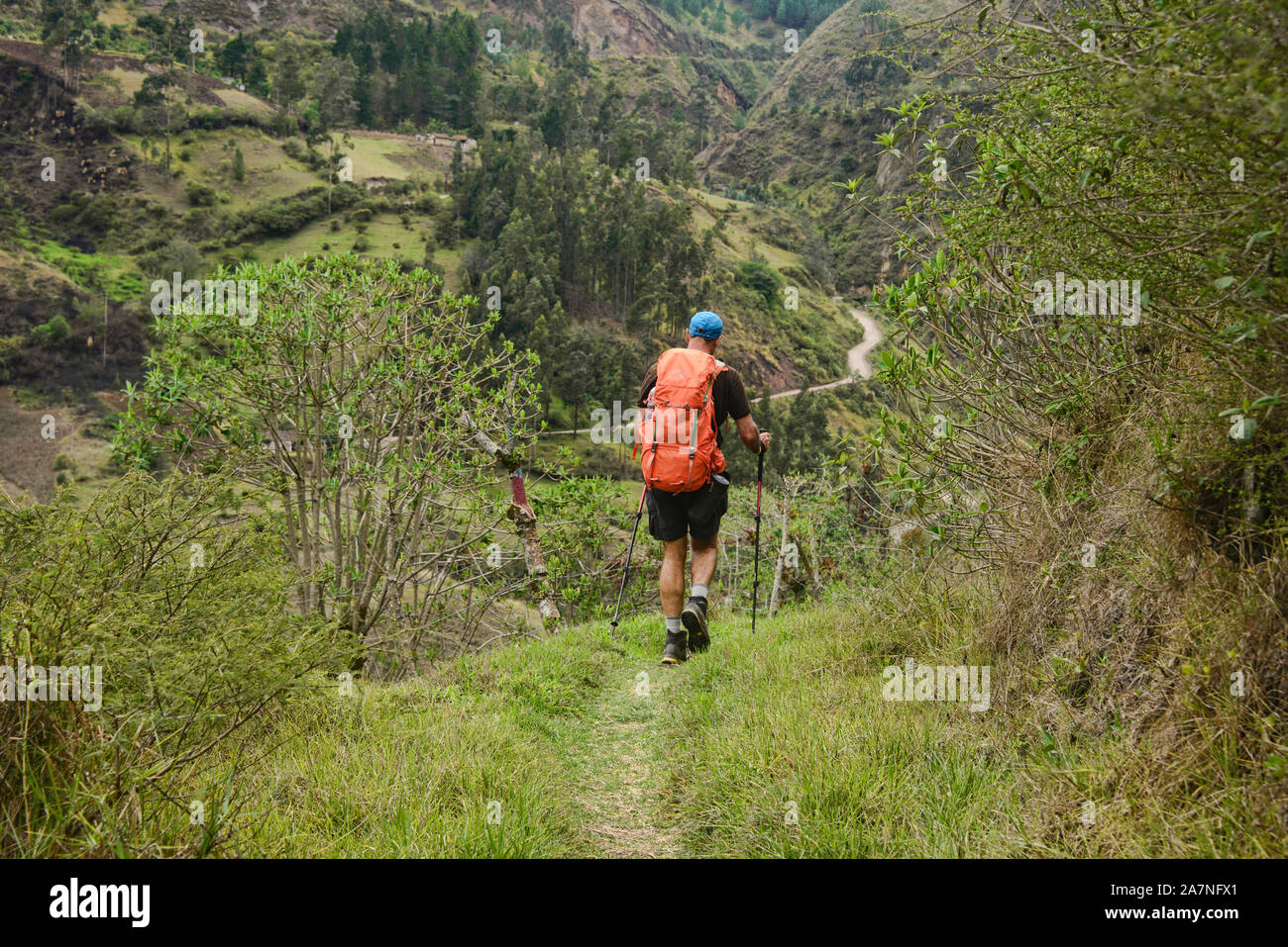 Trekking on the Quilotoa Loop Trek, Quilotoa, Ecuador Stock Photo - Alamy