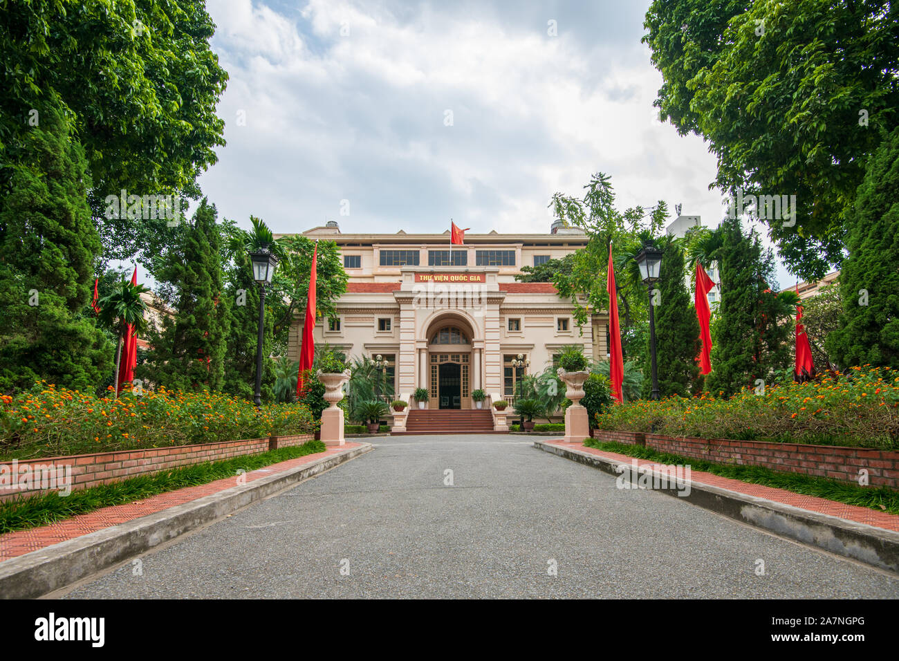 Hanoi urban building hi-res stock photography and images - Alamy