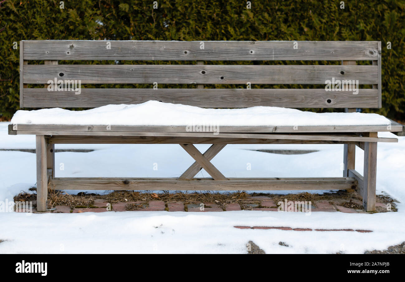Empty Park Bench Winter High Resolution Stock Photography and Images ...
