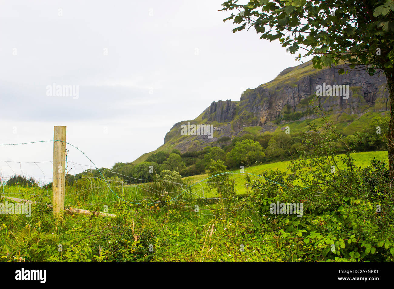 Ben bulben hi-res stock photography and images - Alamy