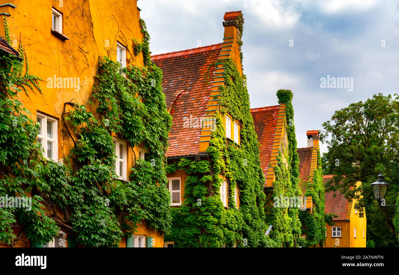 Fuggerei church hi-res stock photography and images - Alamy