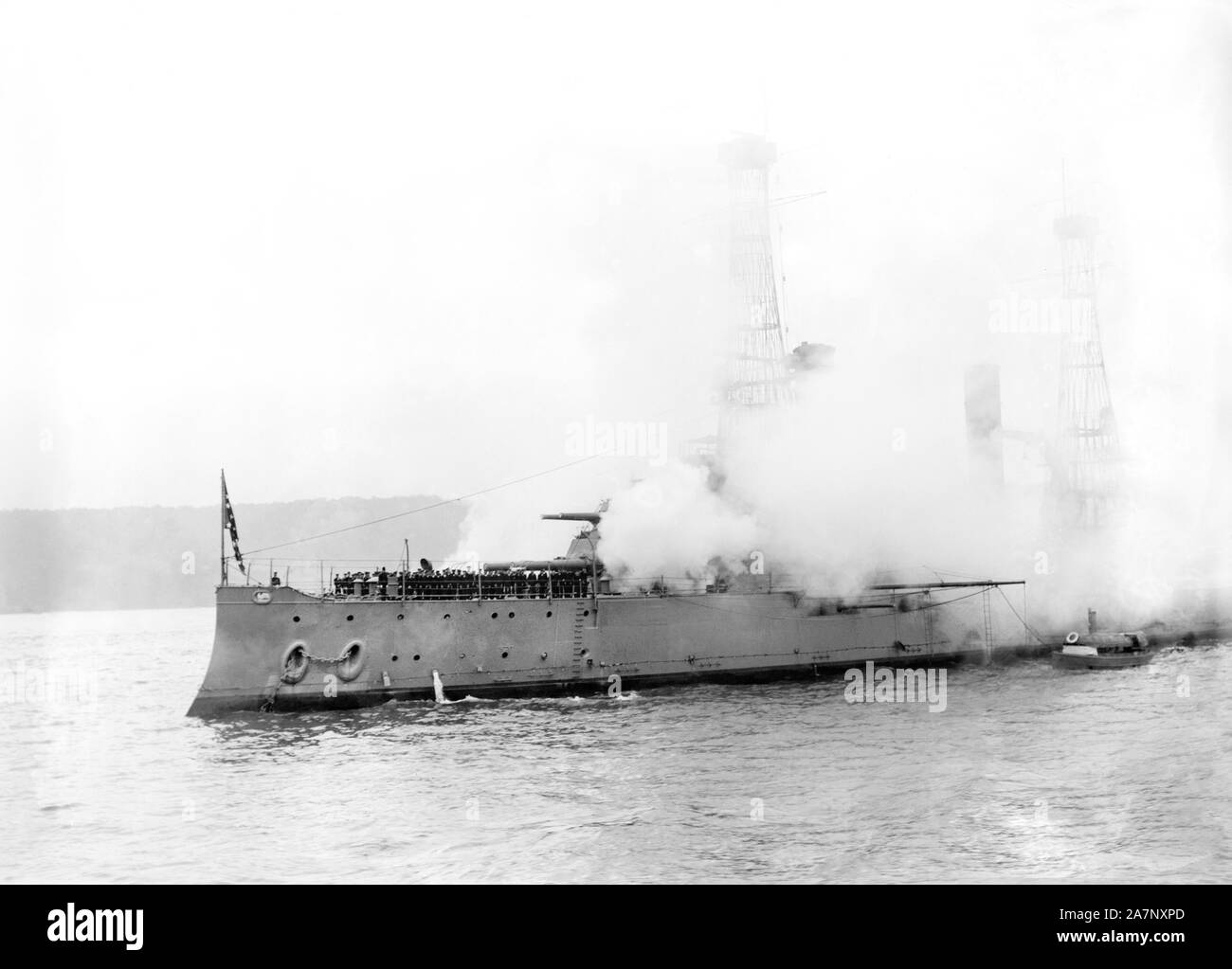 Historical u s naval ships hi-res stock photography and images - Alamy