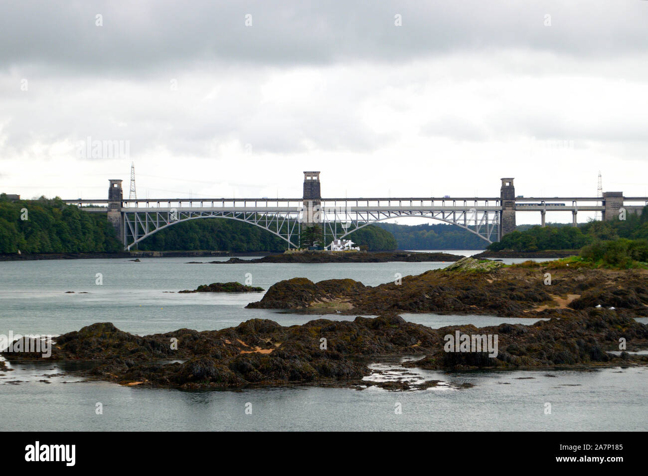 Britannia Bridge (In Welsh: Pont Britannia) a combined rail and road ...