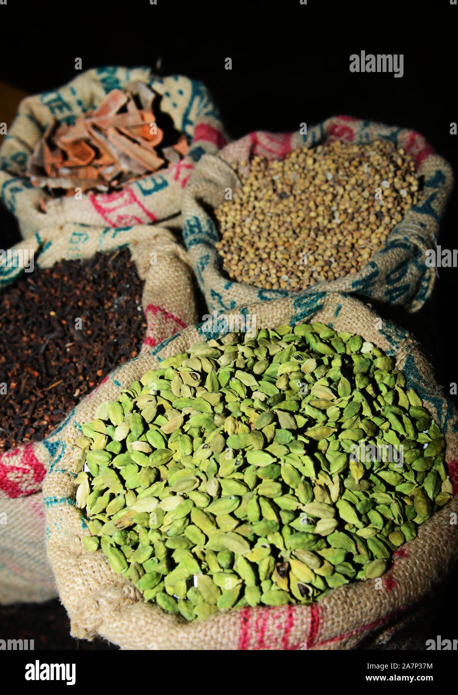 Spice in jut bag hi-res stock photography and images - Alamy