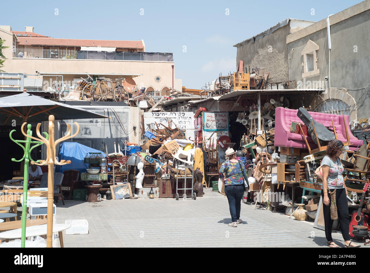 Clutter junk hi-res stock photography and images - Alamy