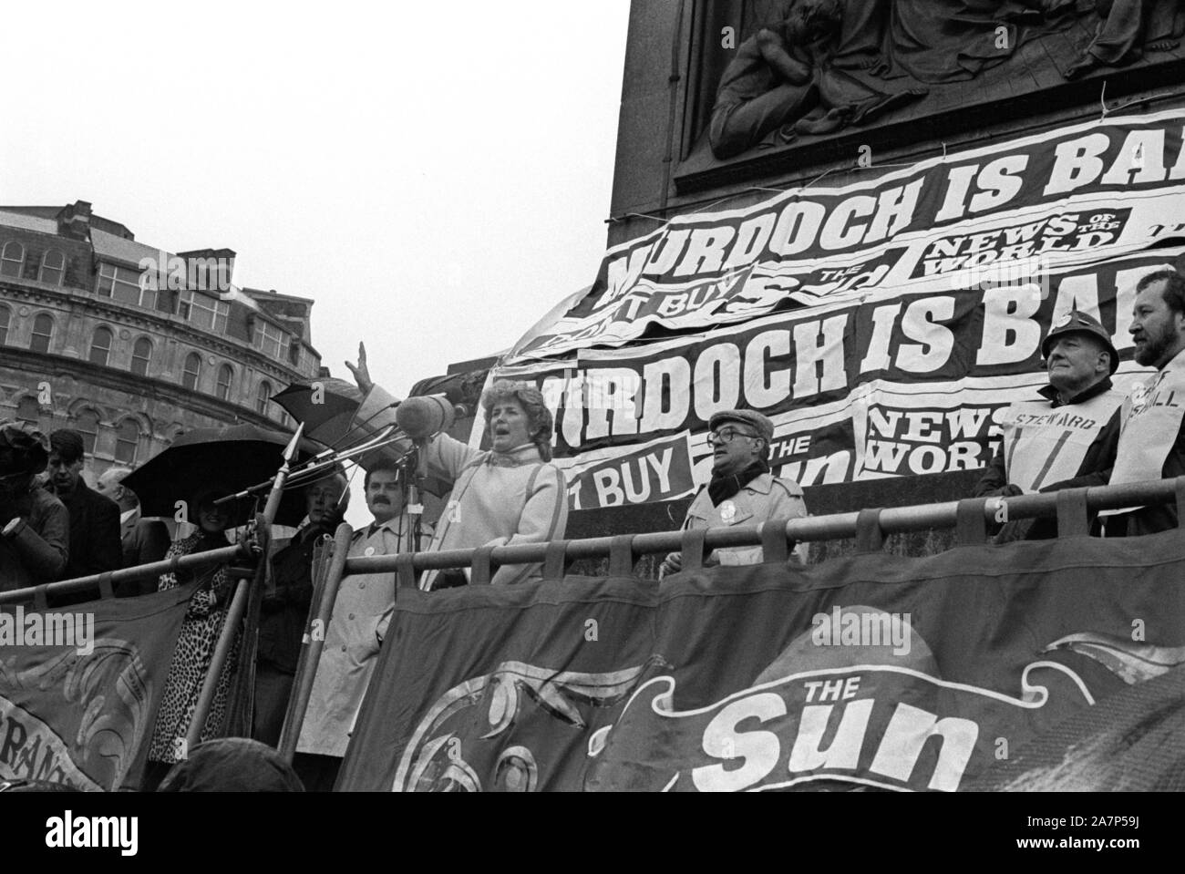 Societ of graphical and allied trades hi-res stock photography and ...