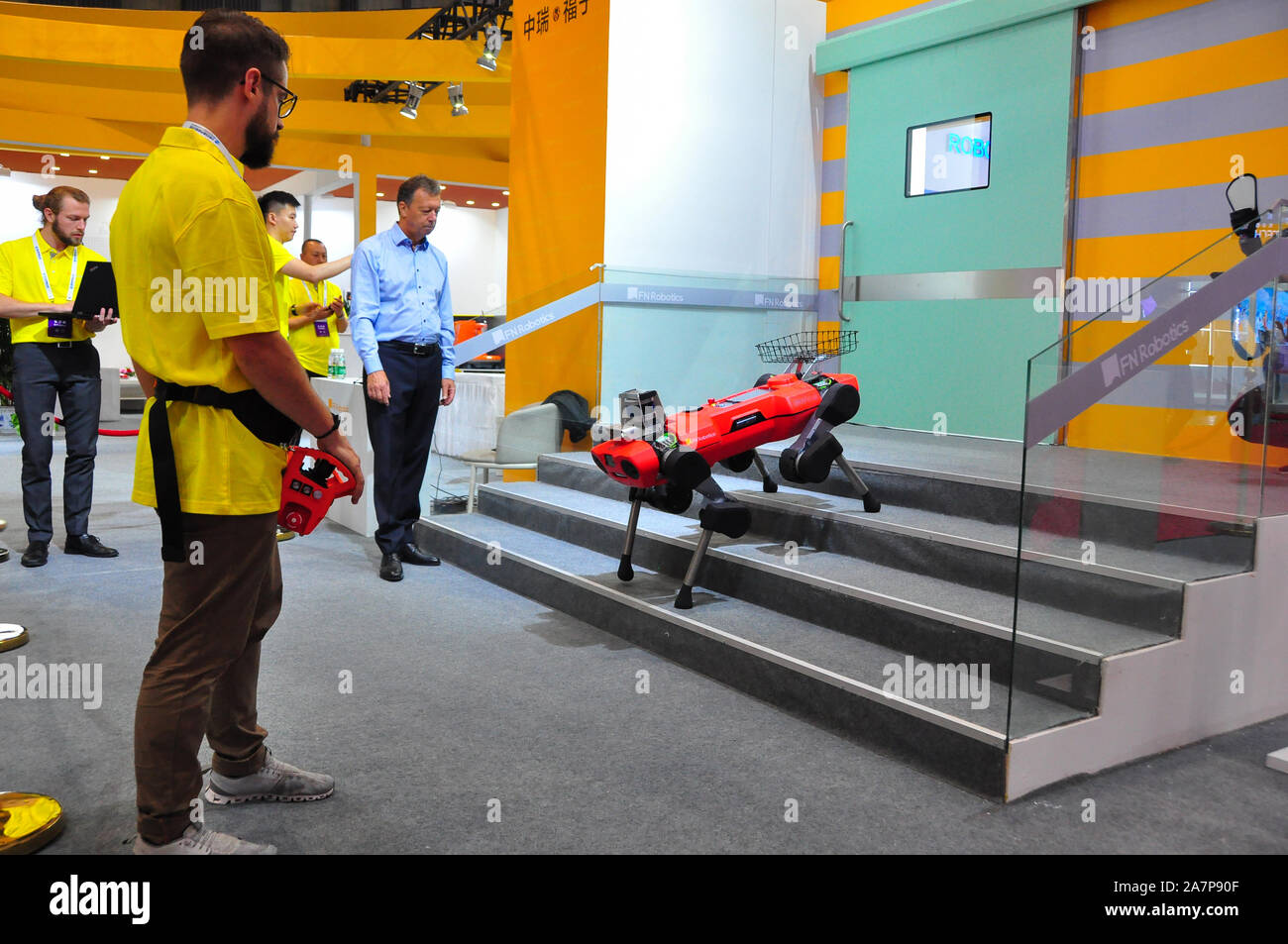 Walking robot dog hi-res stock photography and images - Alamy