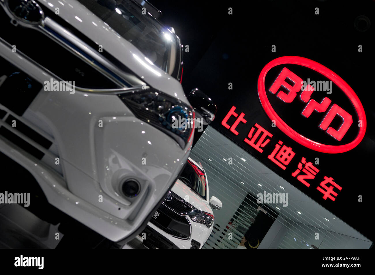 Byd stand hi-res stock photography and images - Alamy