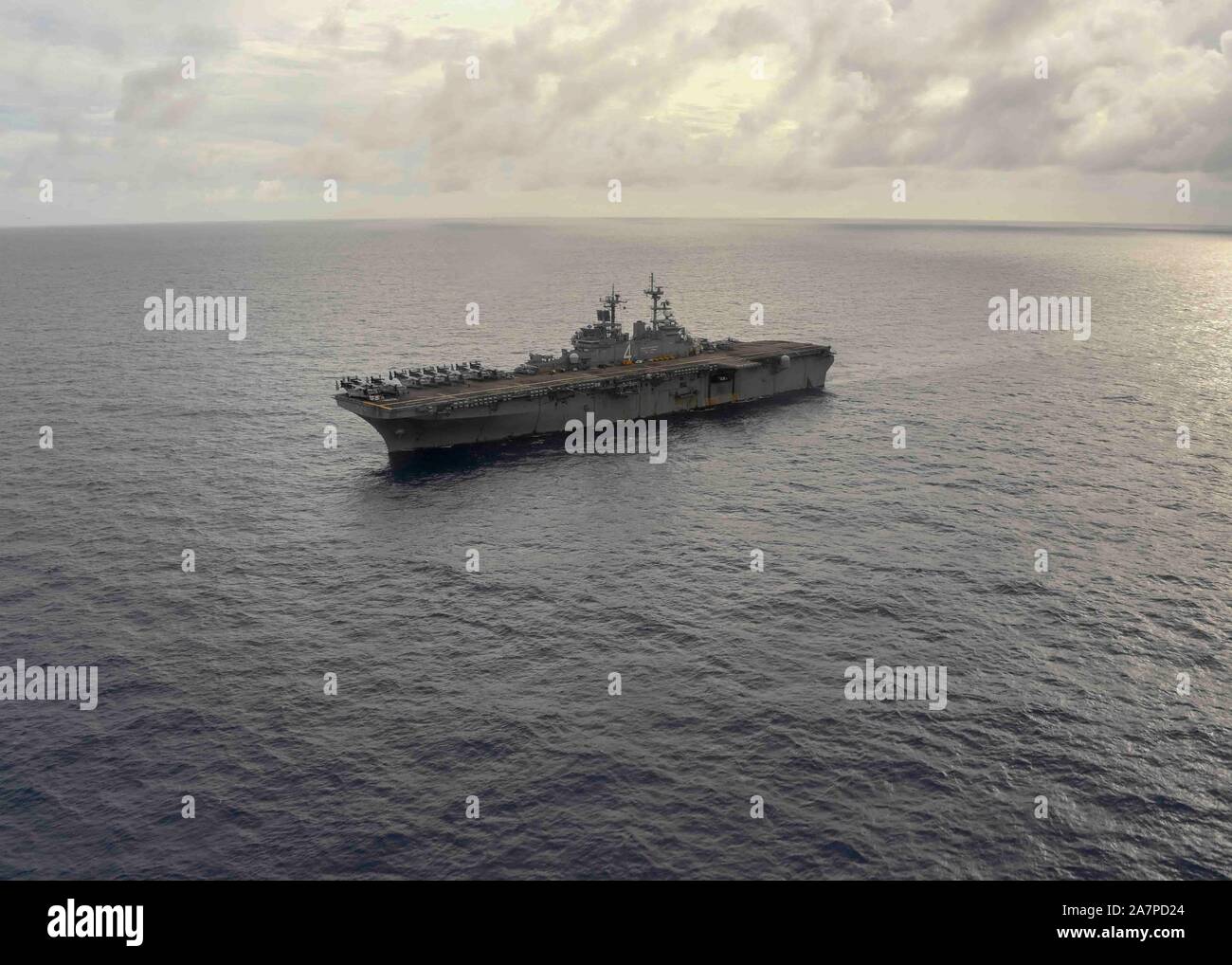 191029-N-PQ586-1900 PACIFIC OCEAN (Oct. 29 2019) The amphibious assault ...