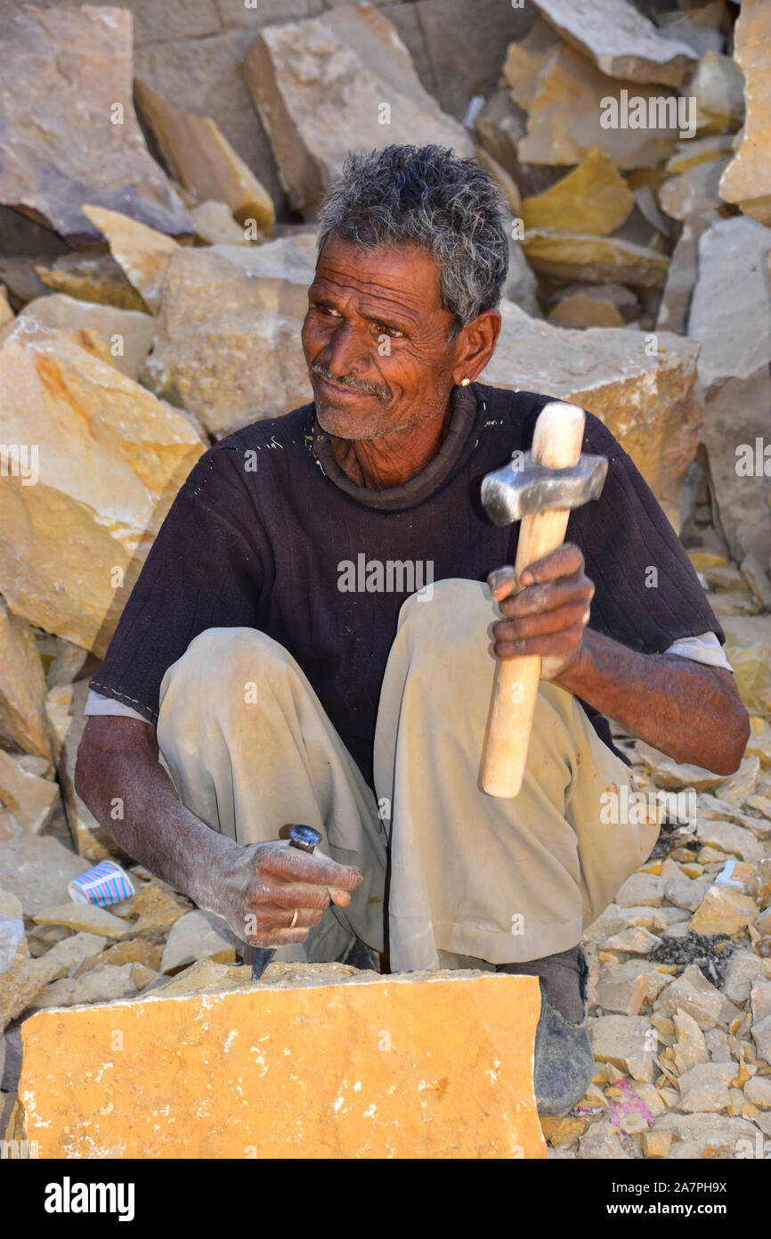 Indian Stonemason, Jaisalmer, Rajasthan, India Stock Photo - Alamy