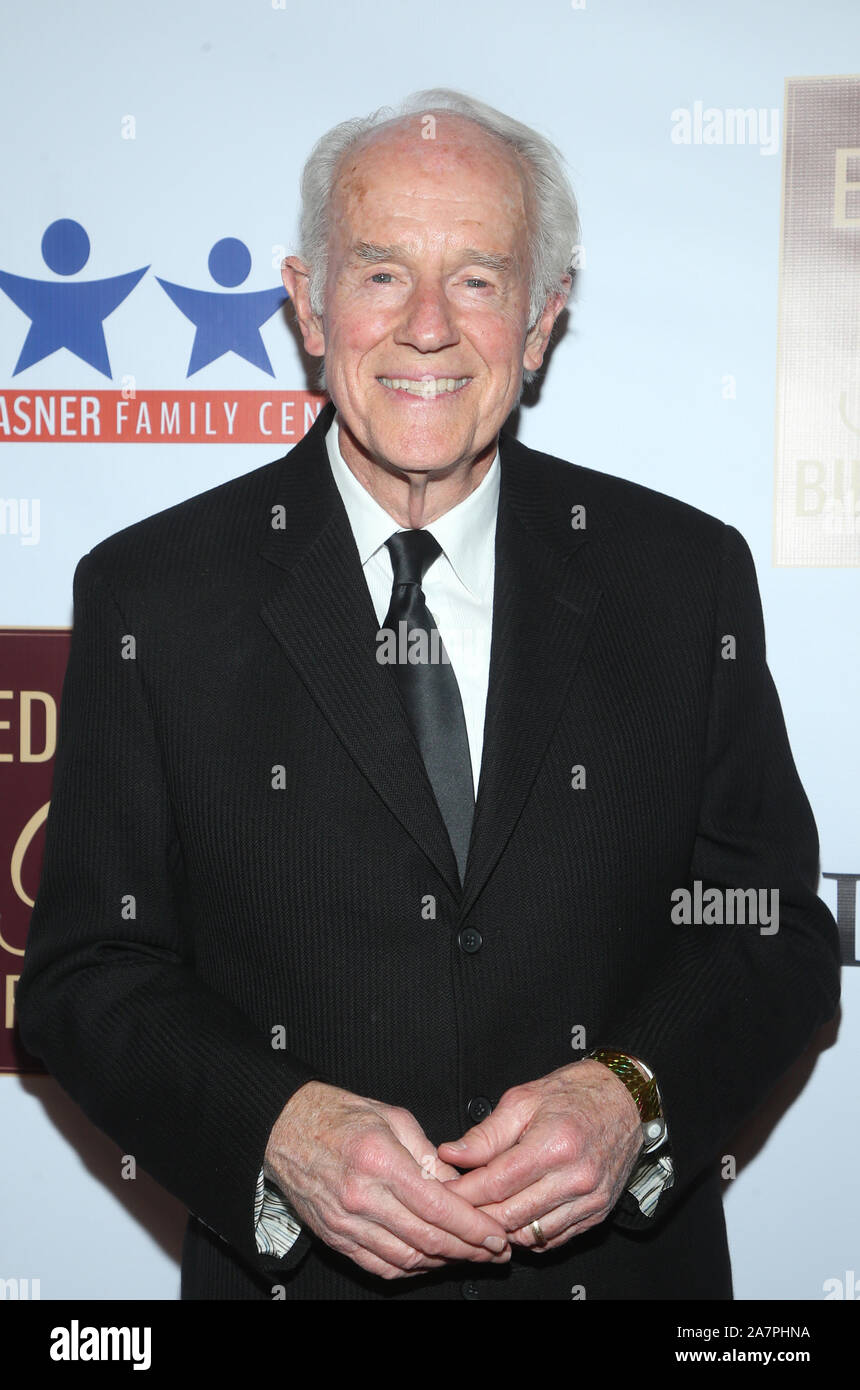 Mike farrell hi-res stock photography and images - Alamy