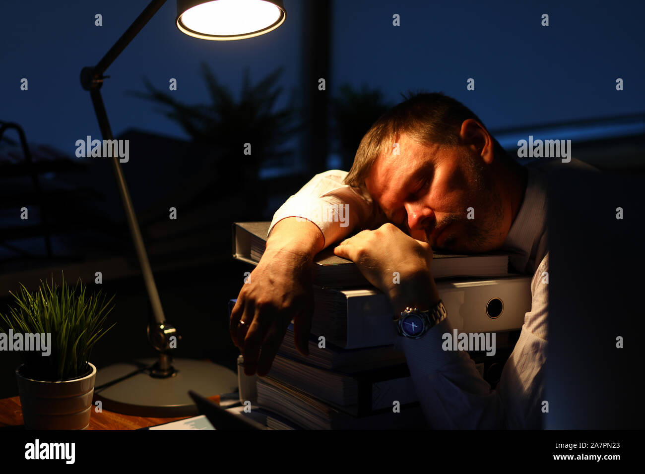 Tiring hi-res stock photography and images - Alamy