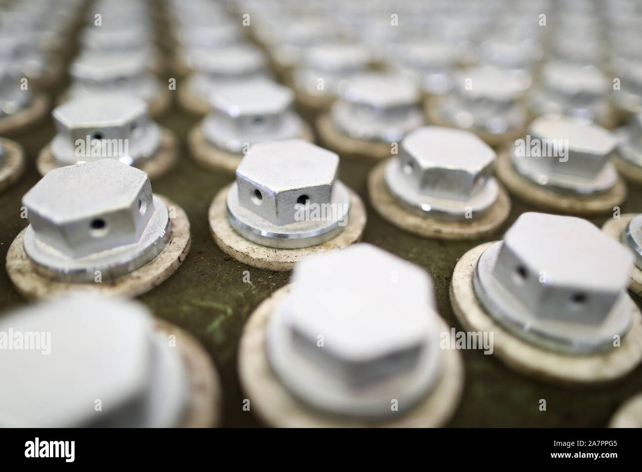 Pile Of Bolts High Resolution Stock Photography and Images - Alamy