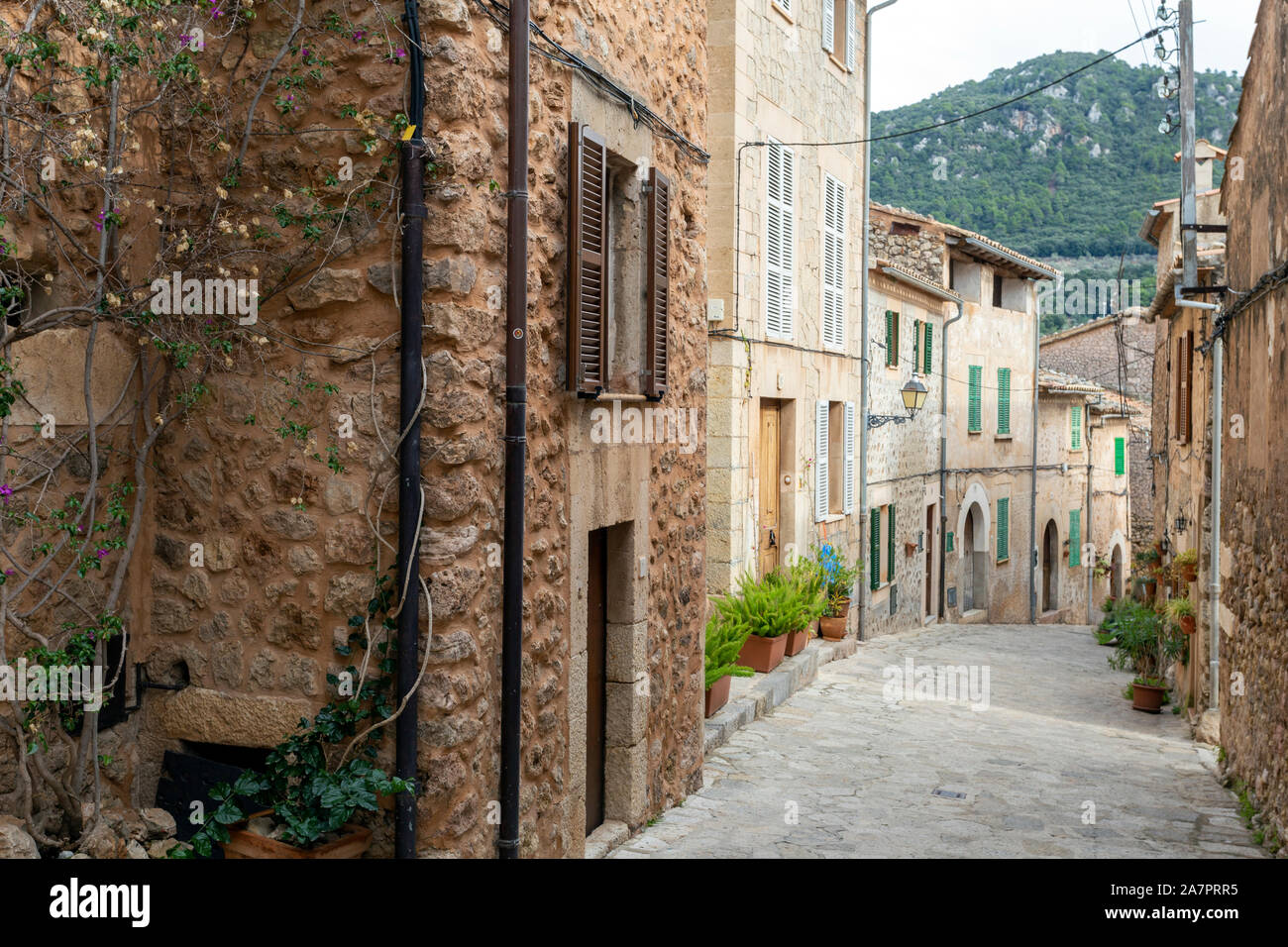Old town of Valldemossa in Mallorca, Spain Stock Photo - Alamy