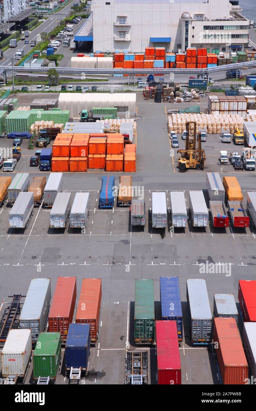 TOKYO, JAPAN - MAY 11, 2012: Containers in Port of Tokyo in Tokyo. Port ...