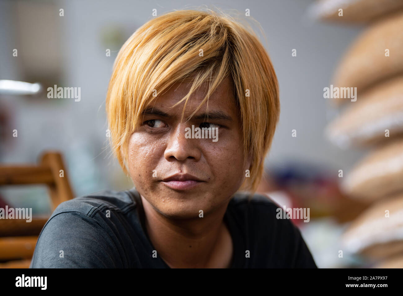 Meng Junyuan, a 35-year-old owner of a grocery store, goes viral in ...