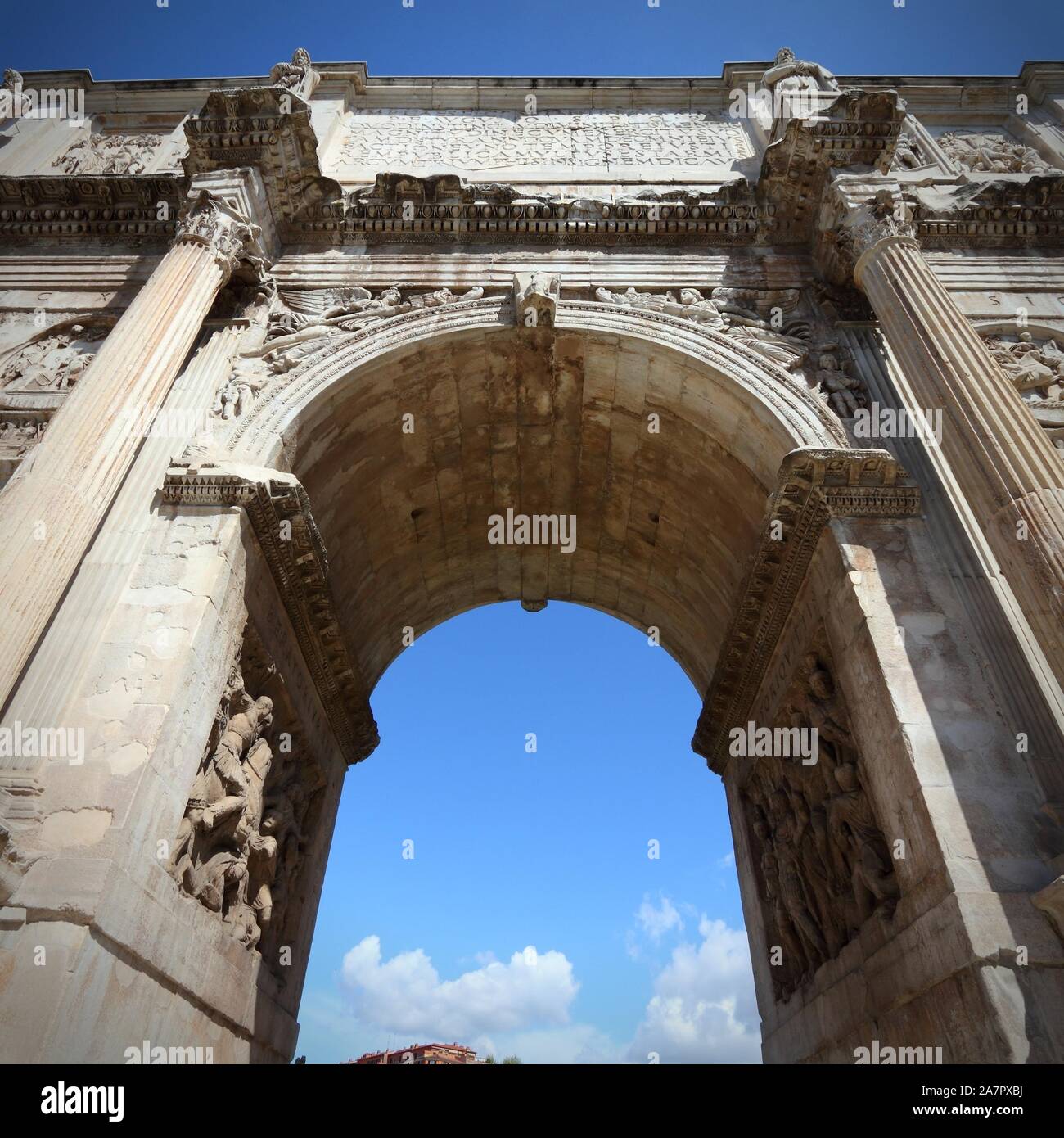 Italy - Rome. Famous triumphal arch - Arch of Constantine on Palatine ...