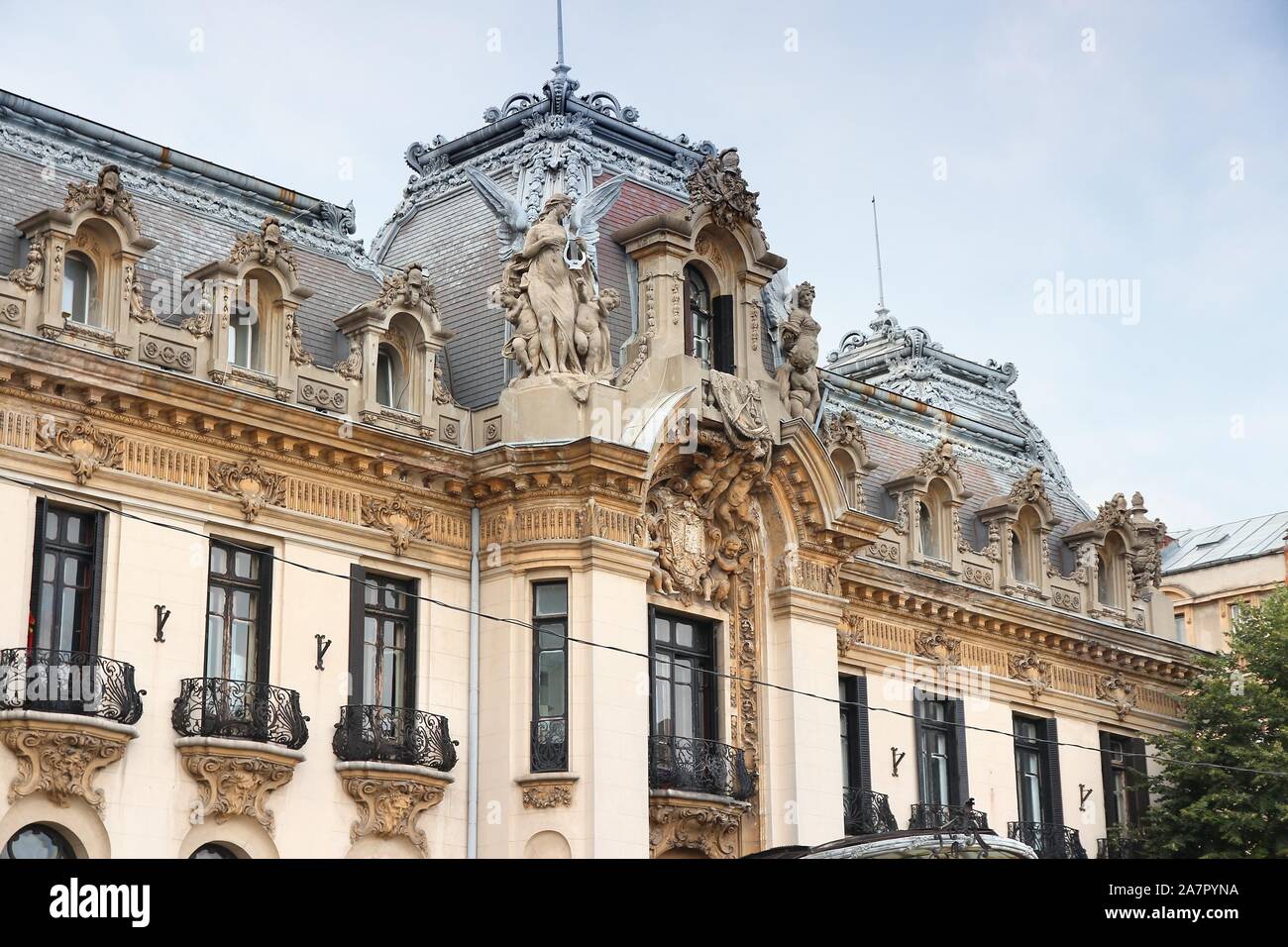 Victory avenue in bucharest hi-res stock photography and images - Alamy