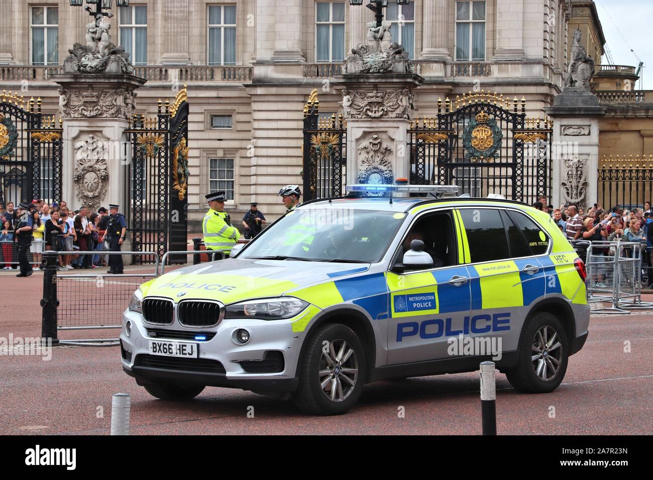 X5 police bmw hi-res stock photography and images - Alamy