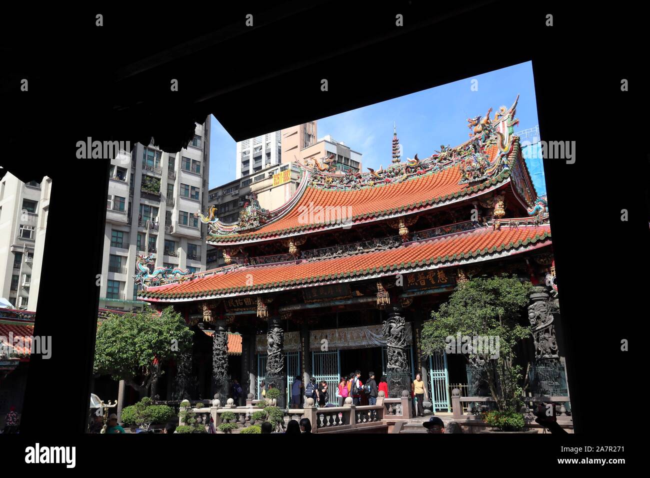TAIPEI, TAIWAN - DECEMBER 4, 2018: People visit Longshan Temple in ...