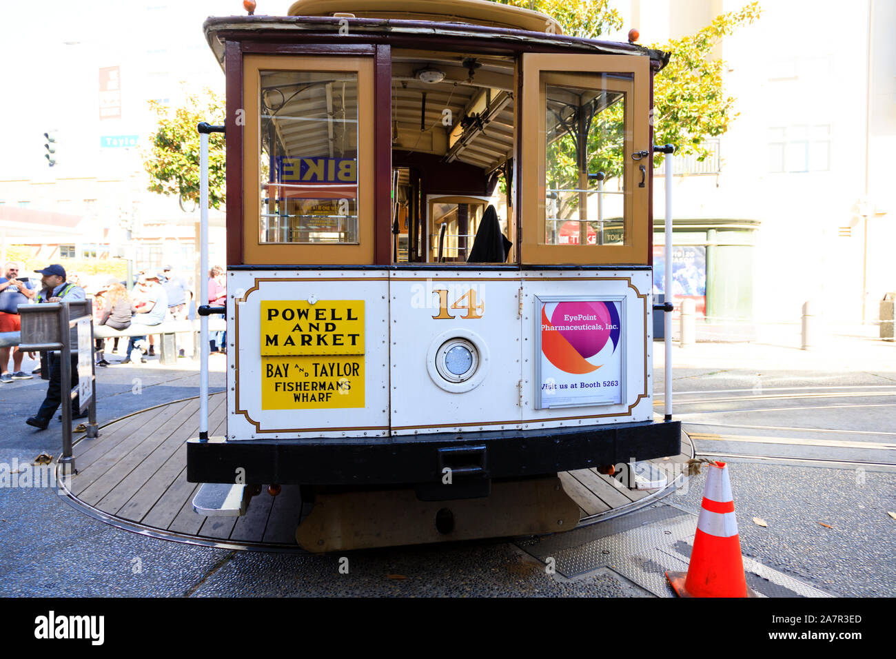 Powell and Mason cable car at the Bay street turnaround. San Francisco ...
