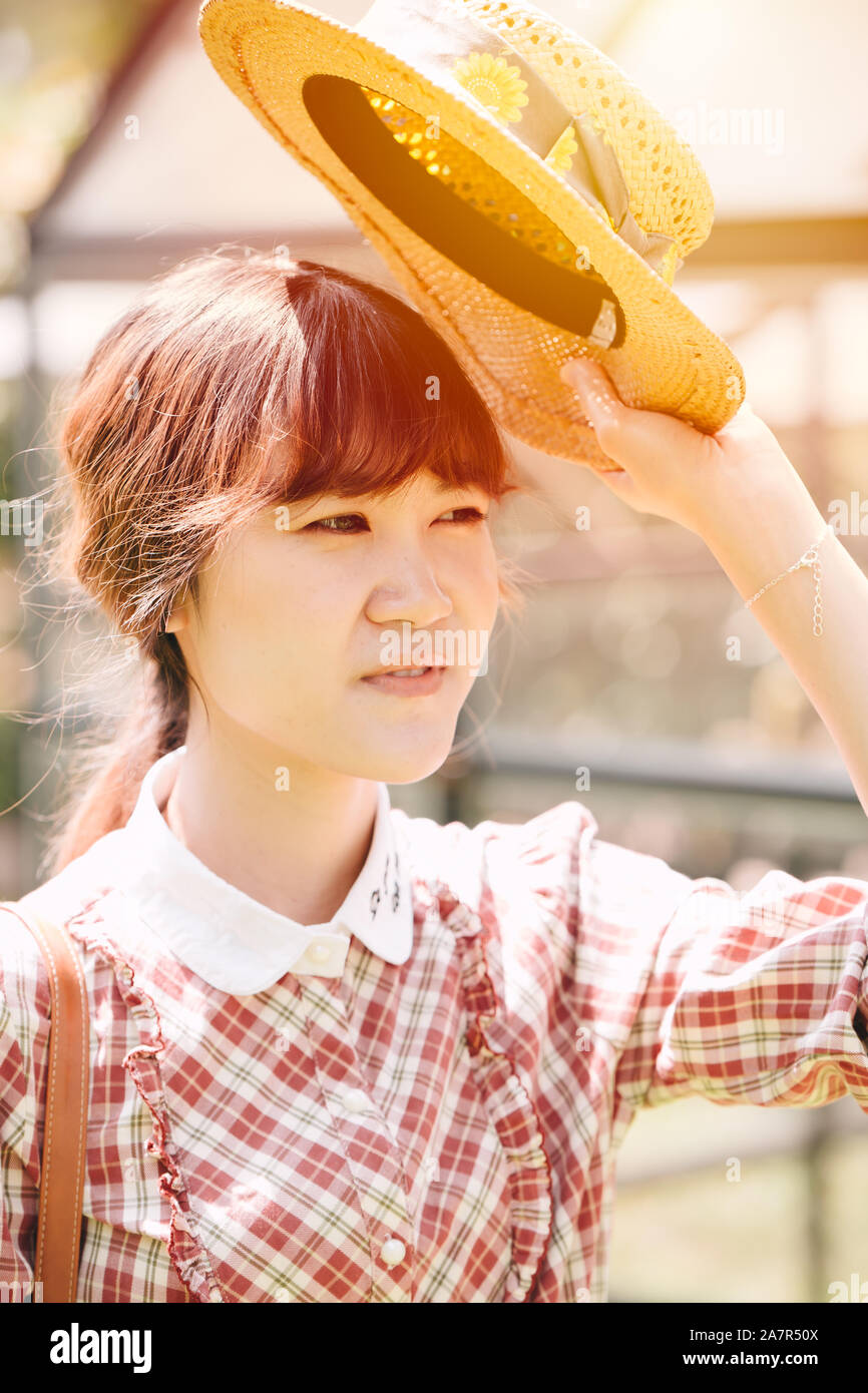 Teen girl sunscreen face hi-res stock photography and images - Alamy