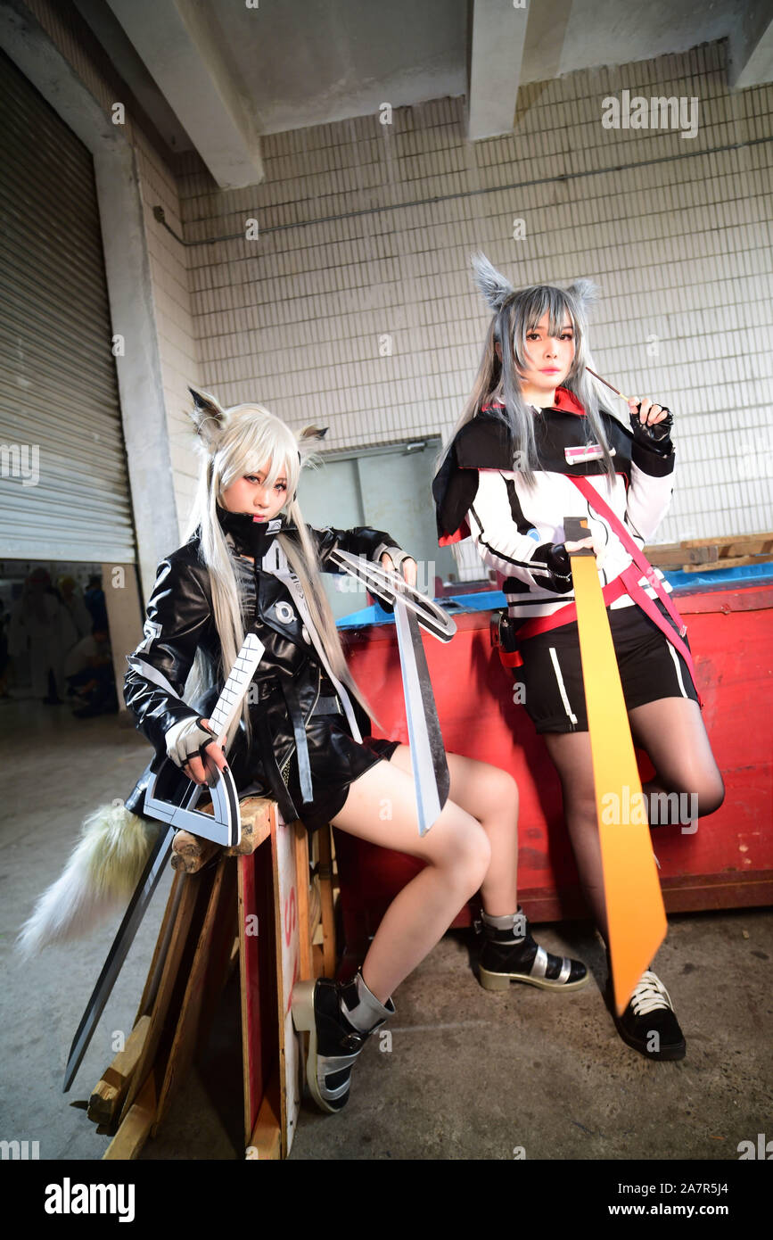 Cosplayers dressing up as characters of popular games and comics steal ...