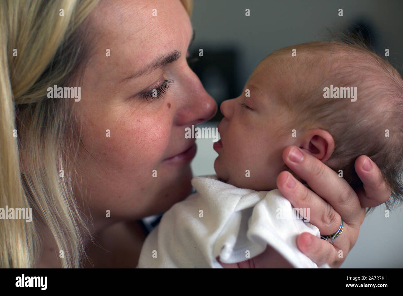 Mother and newborn baby portrait Stock Photo - Alamy